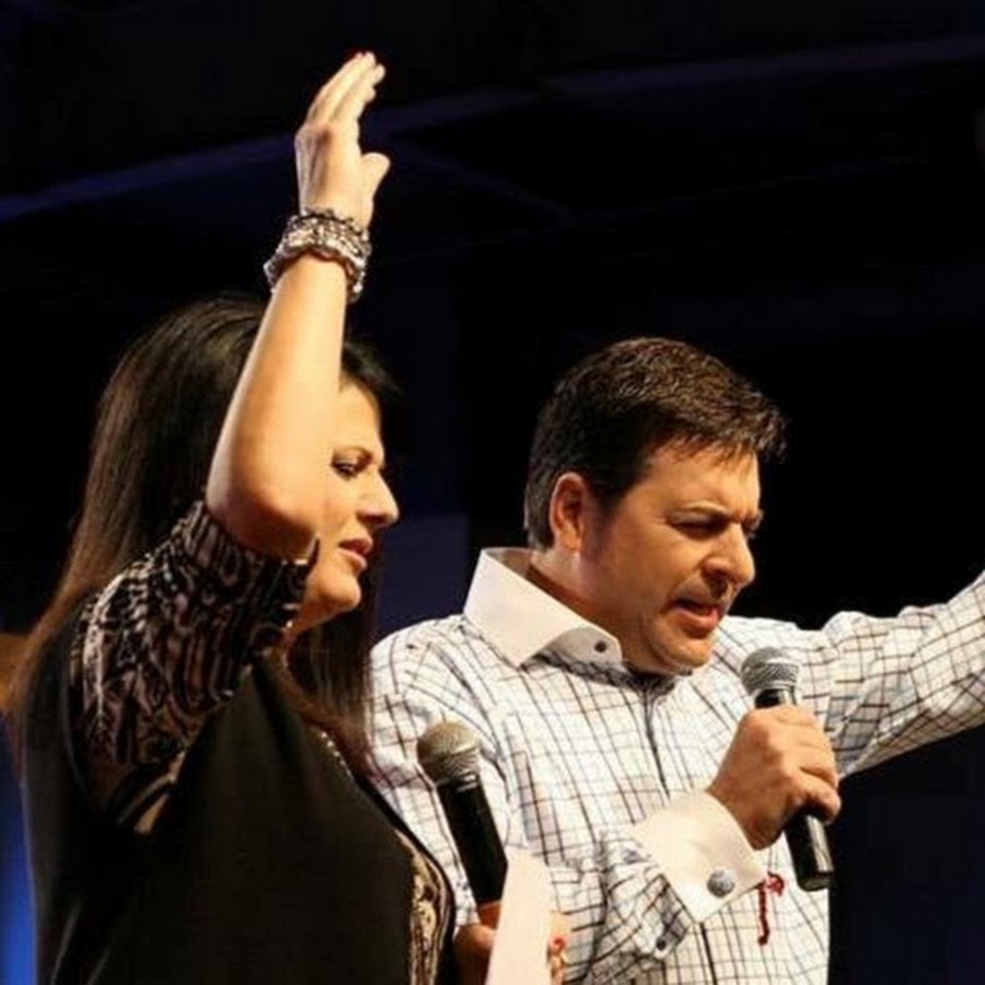 Hank and Brenda Kunneman - YouTube