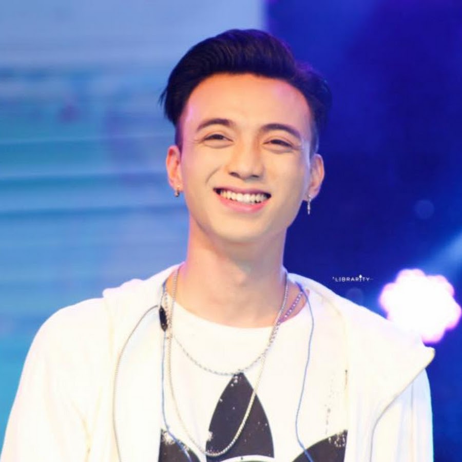 Yiuu Official - YouTube