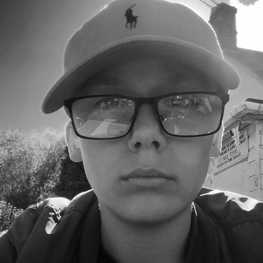 Hugo Smith - YouTube