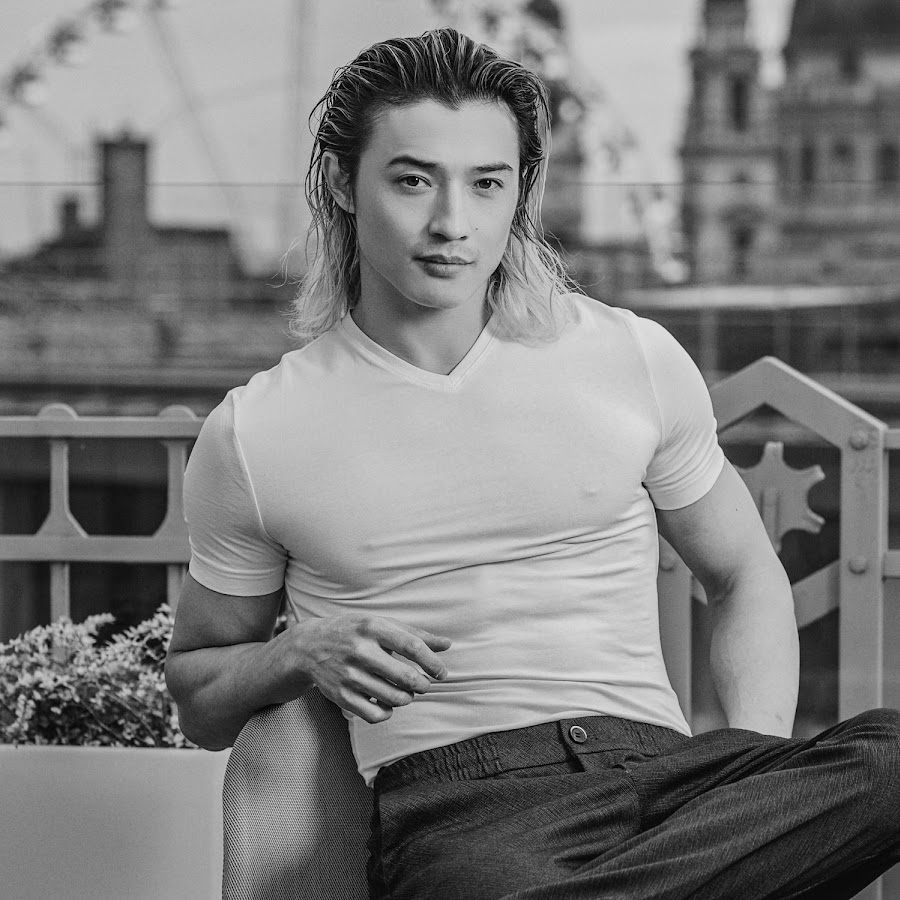 Erdene-Ochir Lkhagva-Ochir - YouTube