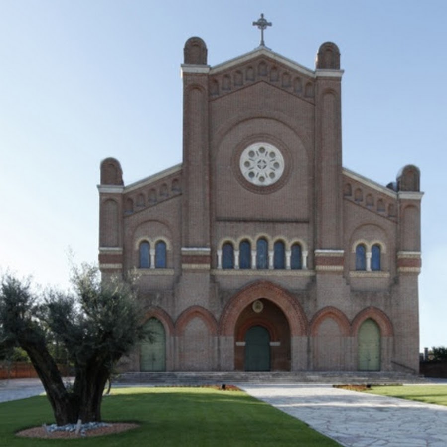 Parrocchia San Martino di Lupari - YouTube