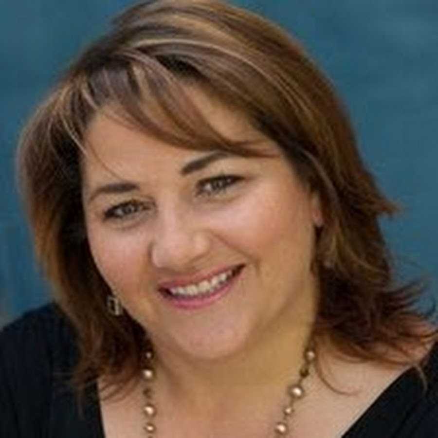 Julie Scopazzi - YouTube