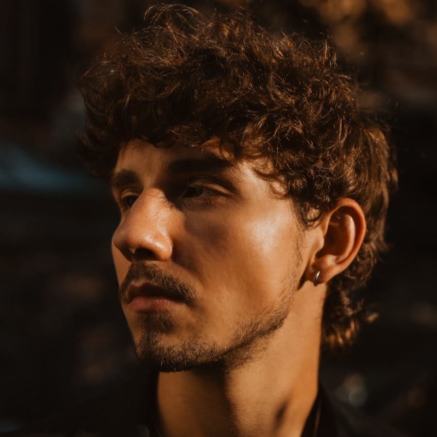 Finn Matthews - YouTube