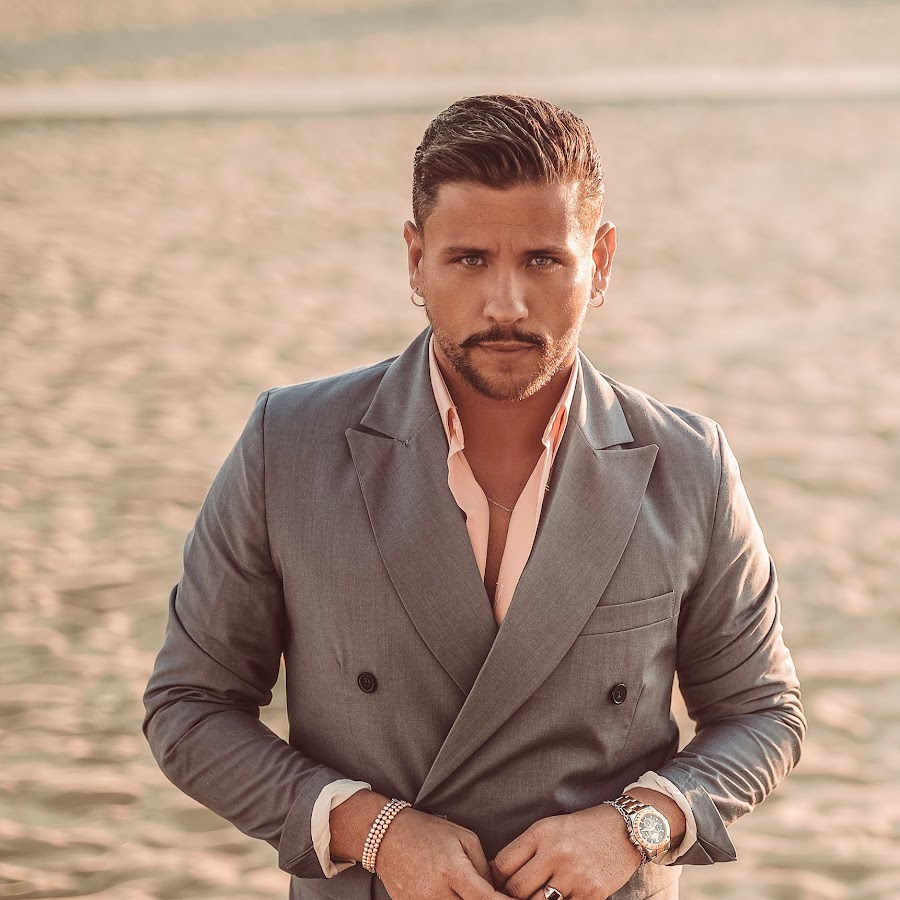 Rico Femiano Official - YouTube