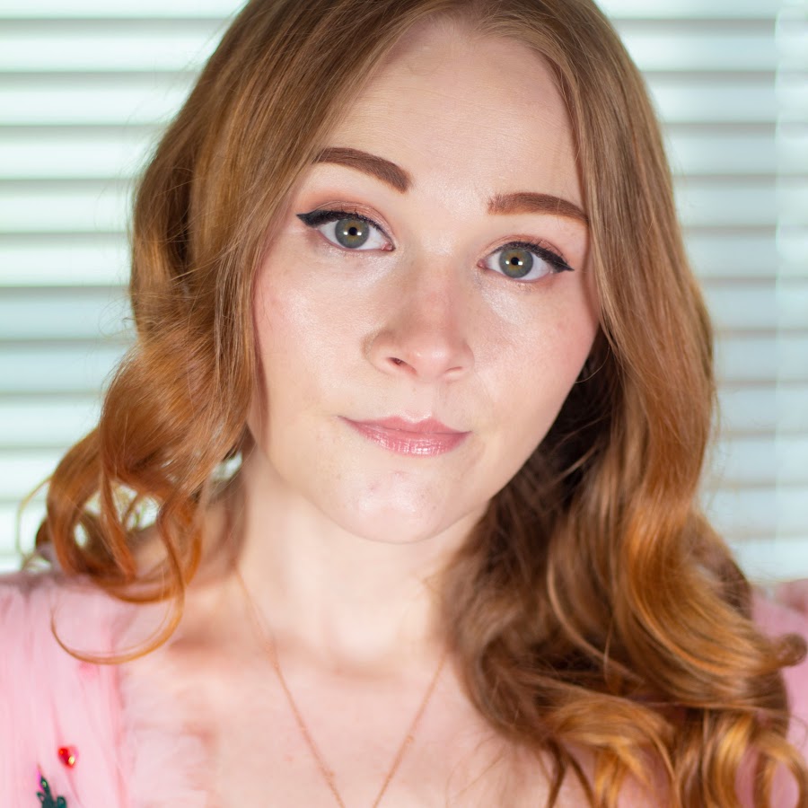 Sarah Spaceman Cosplay - YouTube