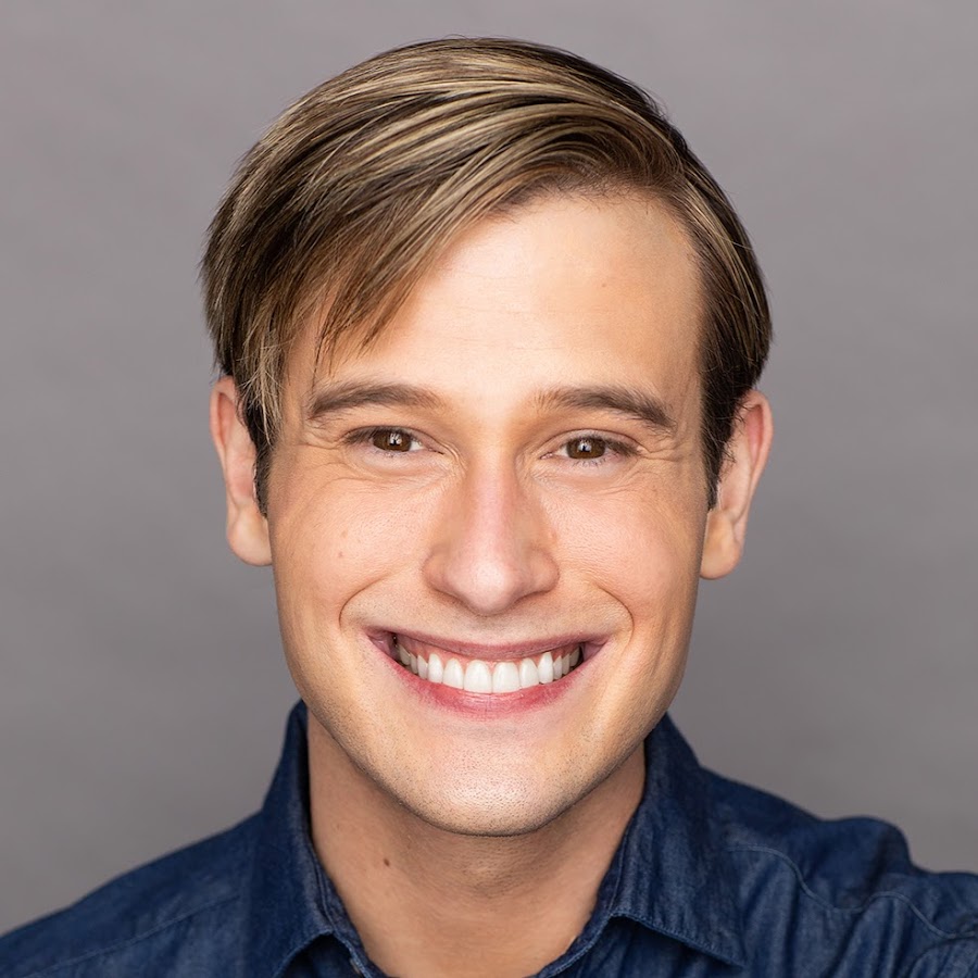 Tyler Henry Hollywood Medium - YouTube