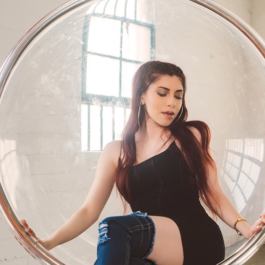 Alexa Ferr - YouTube