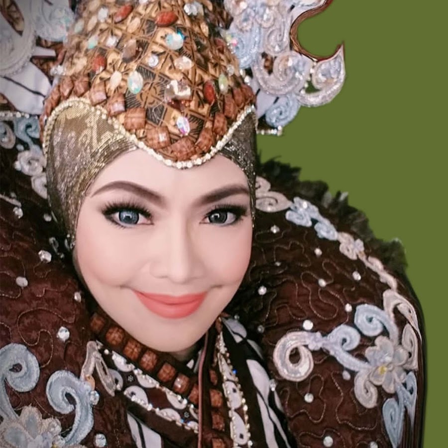 Iyeth Bustami - YouTube