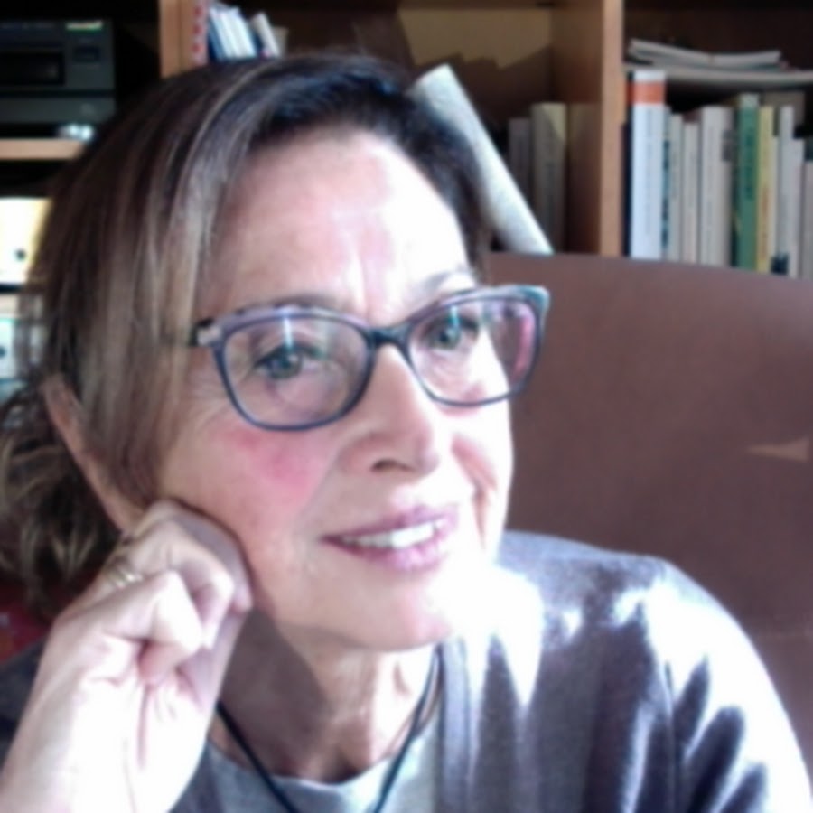 Elena Ferrara - YouTube