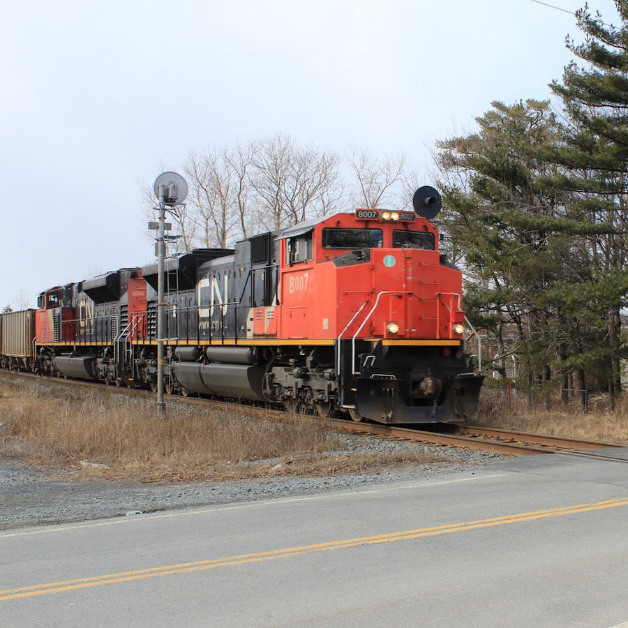 Canadian Railfan - YouTube