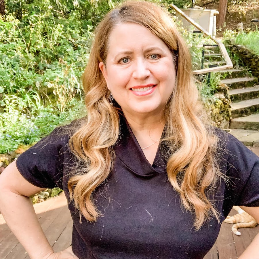 Stephanie Farrell Focus - YouTube