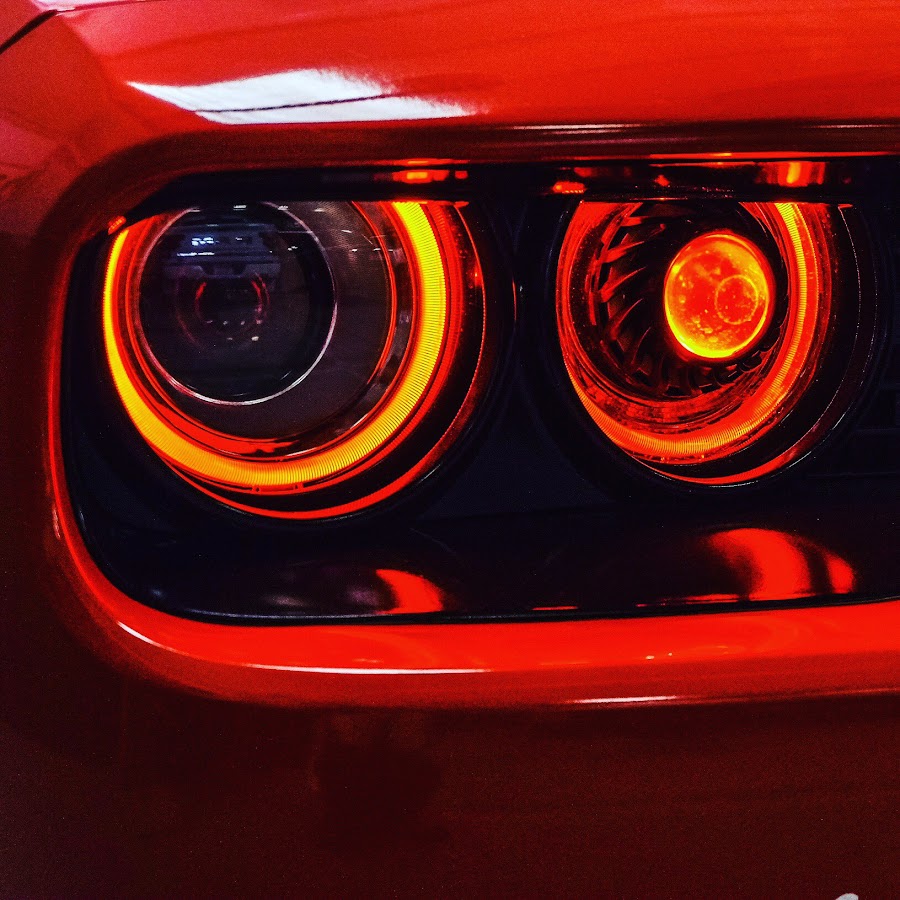 Hellcat_143 Blood splatter Challenger - YouTube