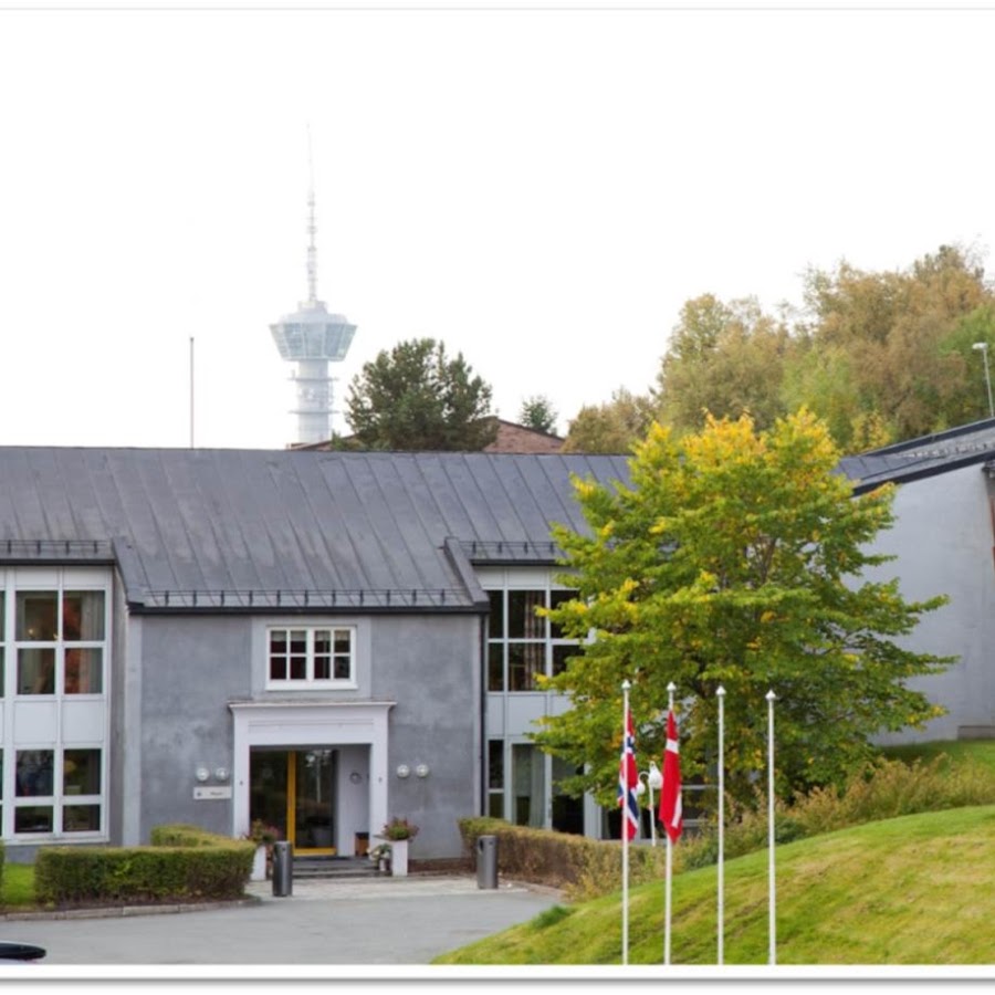 Luftkrigsskolen LKSK - YouTube