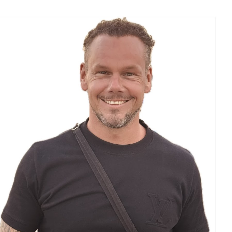 Benjamin Zech - YouTube