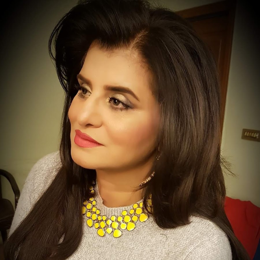 Samiah Khan's Lounge - YouTube