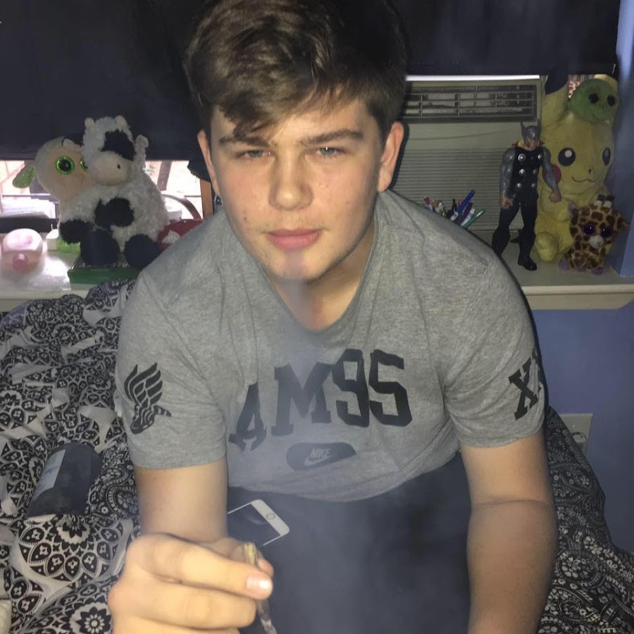 Max Thademon - YouTube