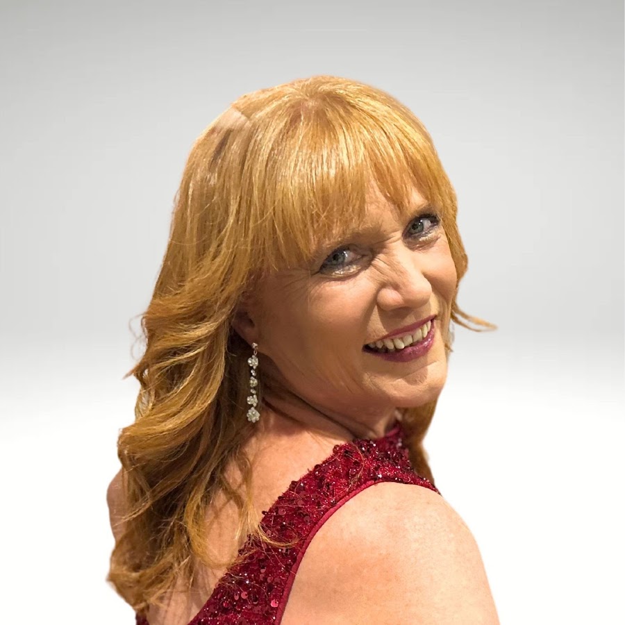 SANDY SMITH - SINGER - YouTube