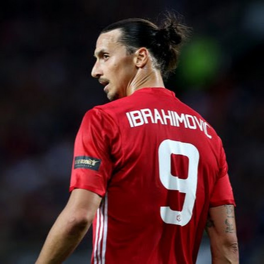 SiMoN FooTBaLL - YouTube