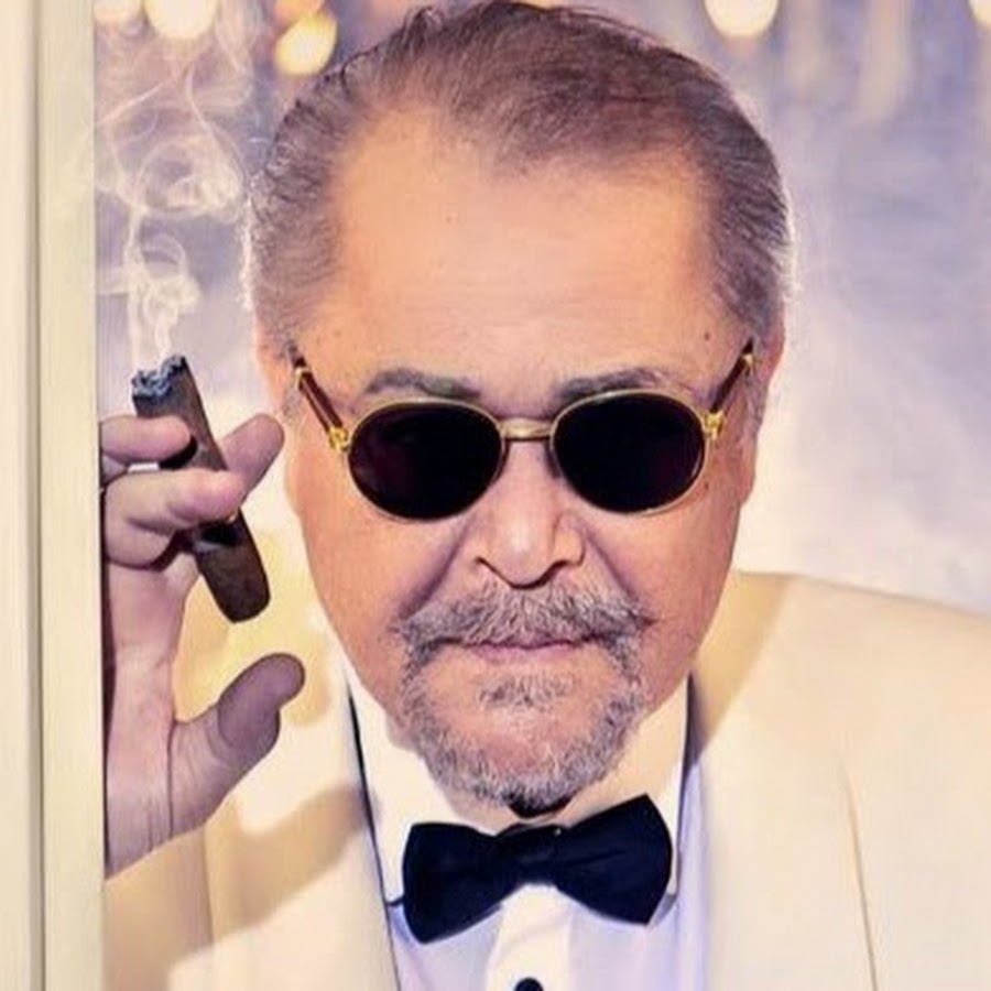 Mahmoud Abdel Aziz - YouTube