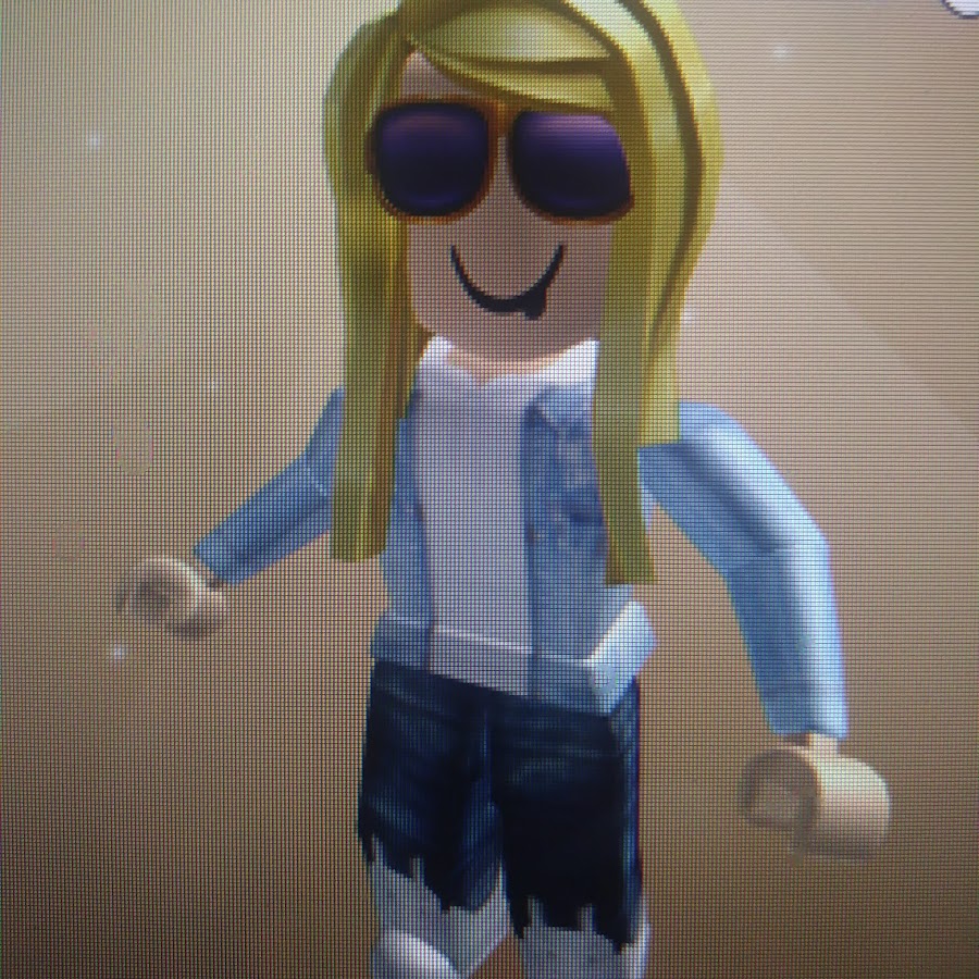 Mina Plays Roblox - YouTube