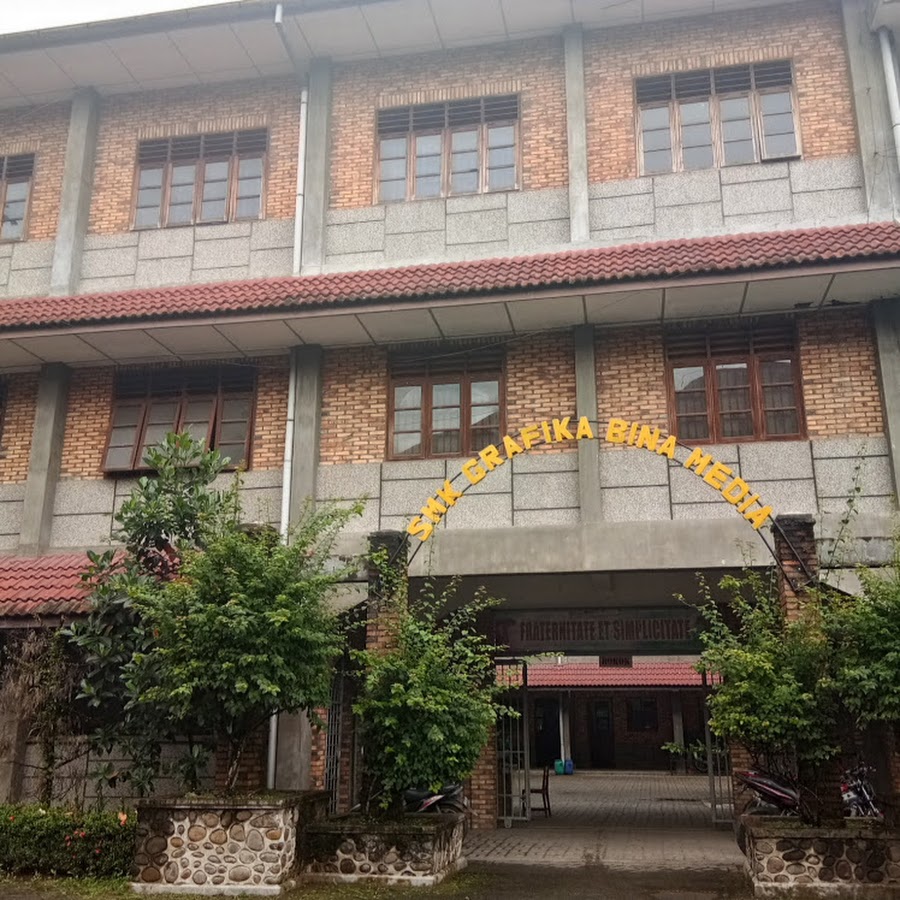 SMK Grafika Bina Media Official - YouTube