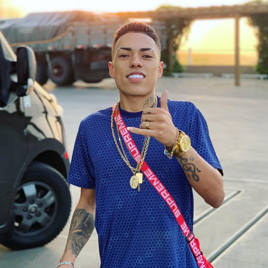 MC Menor MR - YouTube