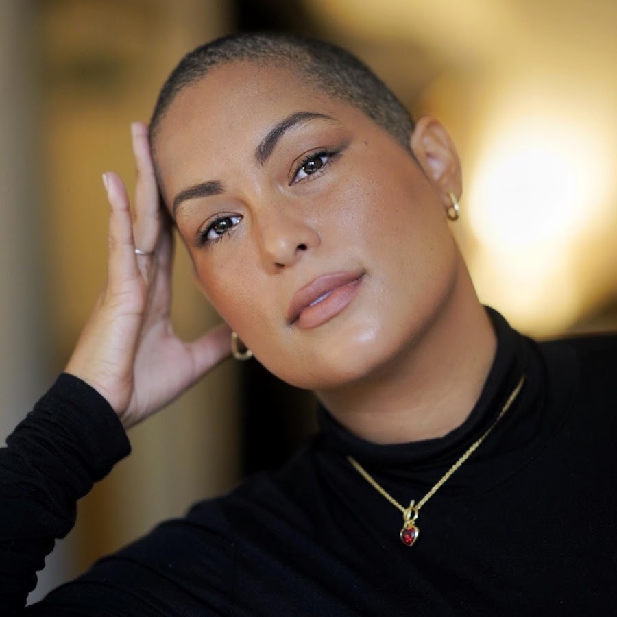 Hayley Alexis - YouTube