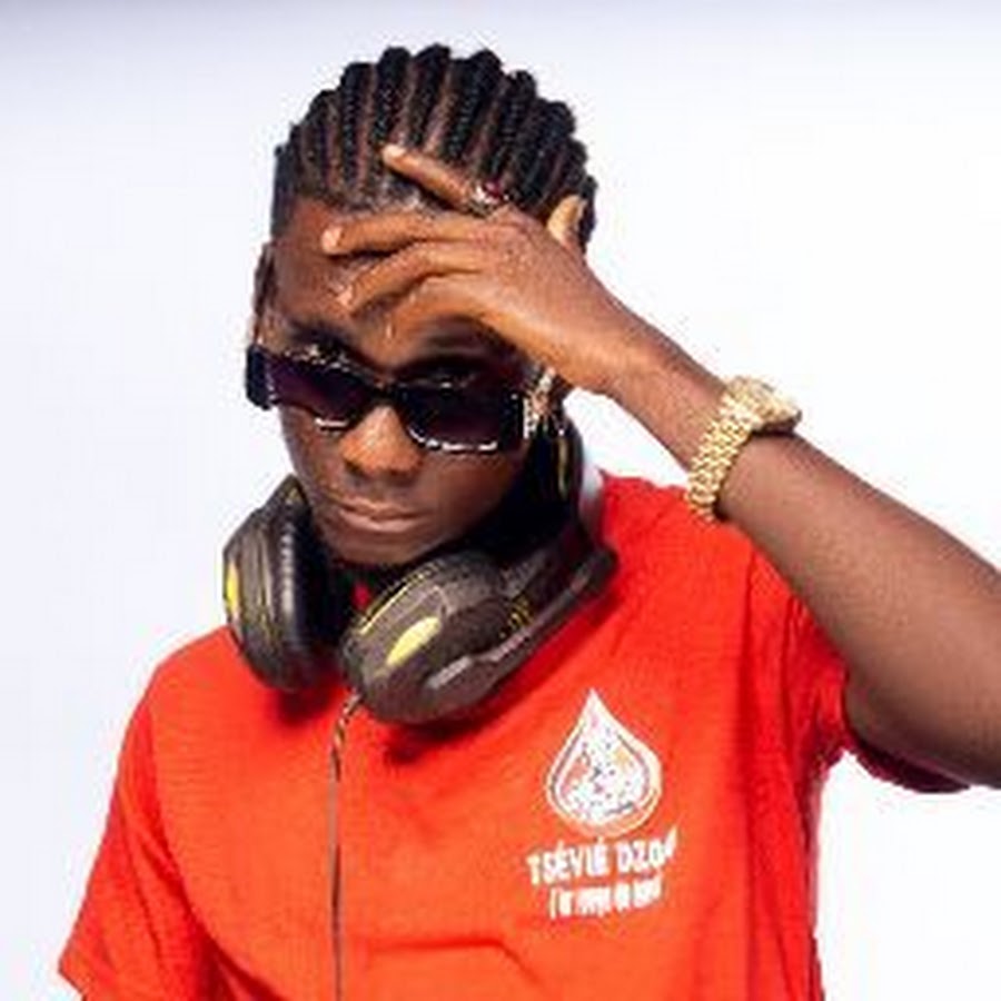 Senyo Officiel - YouTube