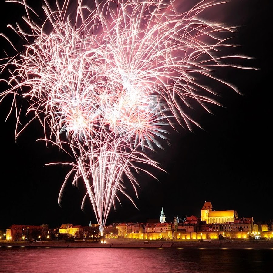 PIROTECHNIKA - THUNDER - YouTube