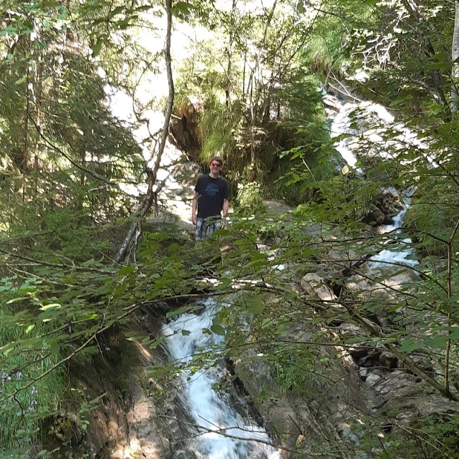 super monkey power - YouTube