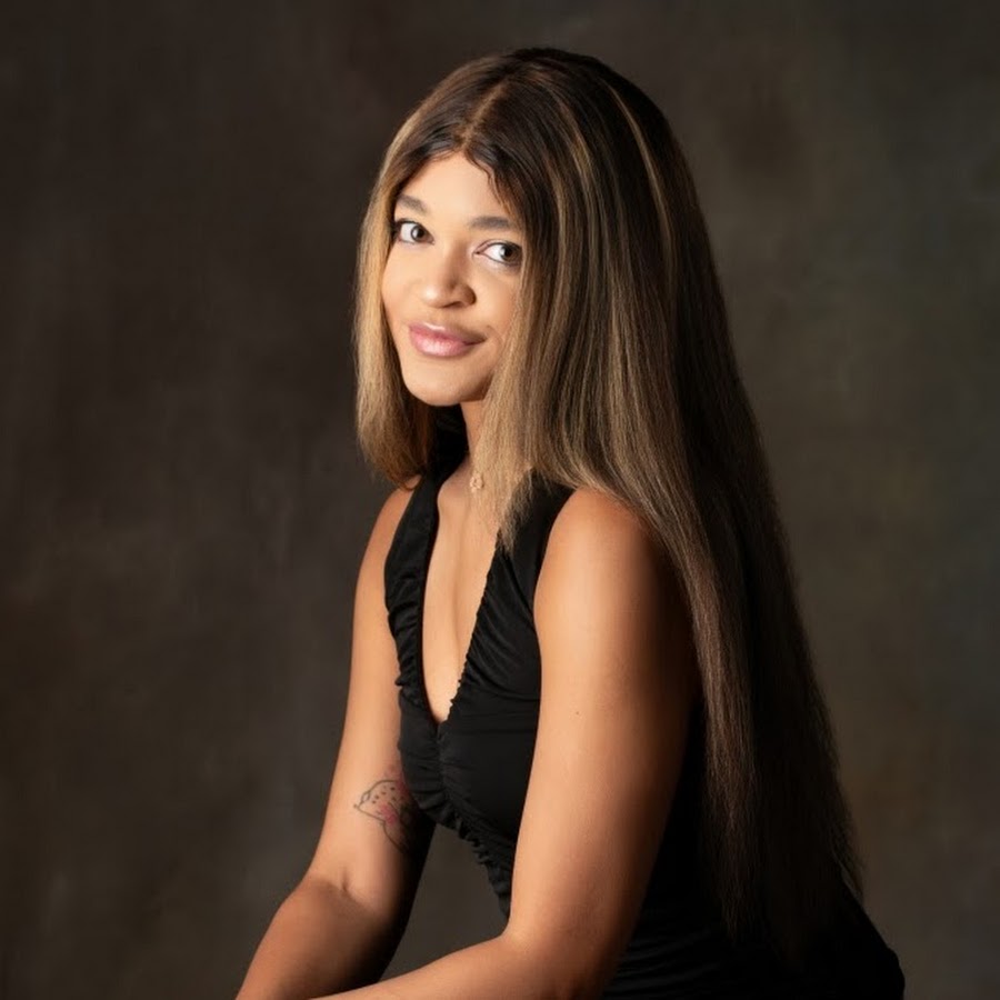 Chloë Niccole - YouTube