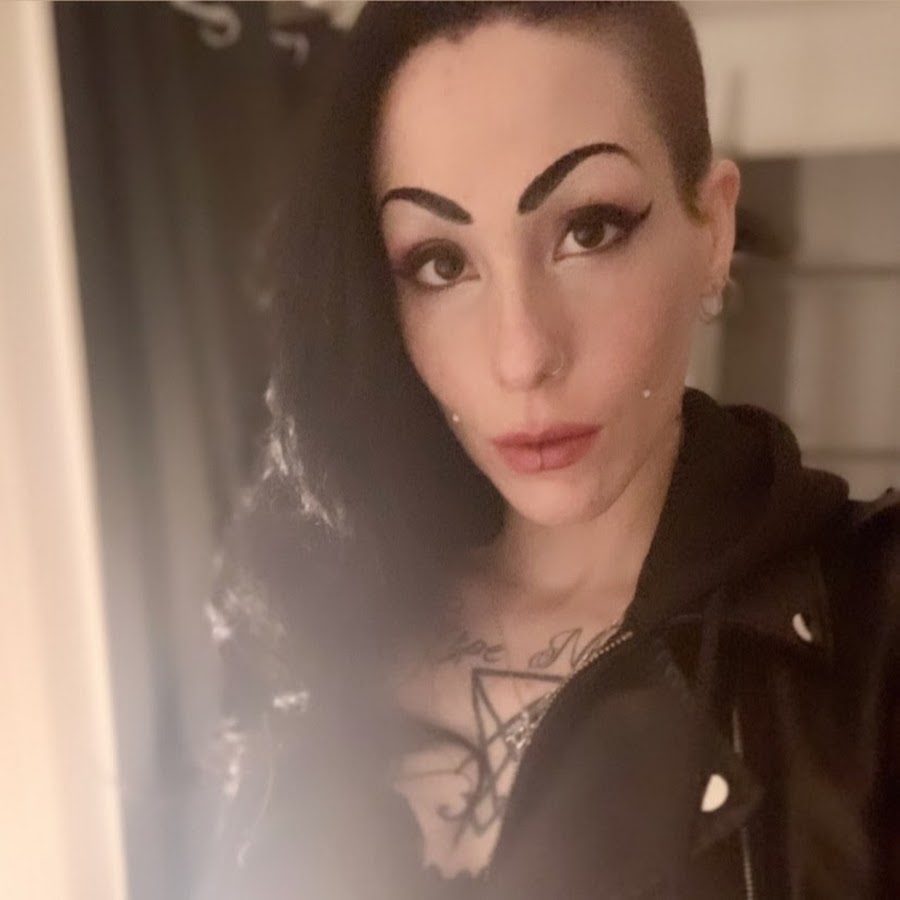 Lilith Bathory - YouTube