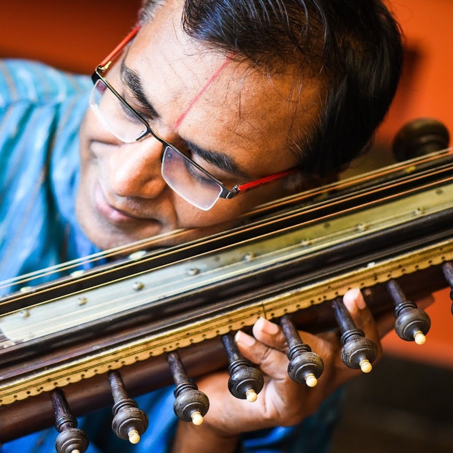 Chitravina N Ravikiran Genius at Work - YouTube