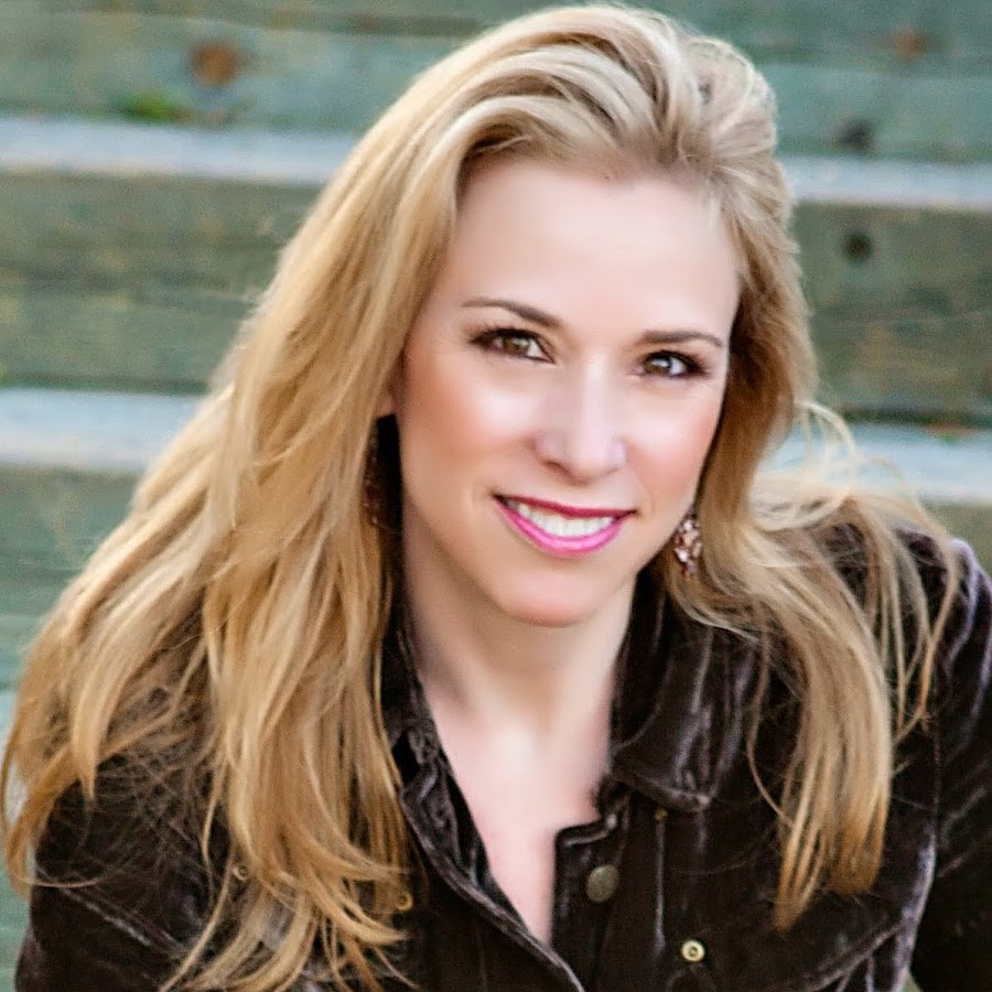 Amanda Carr - YouTube