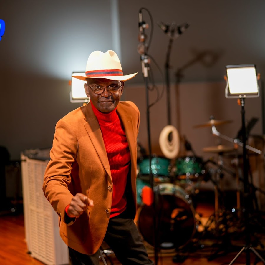 Cuco Valoy - YouTube