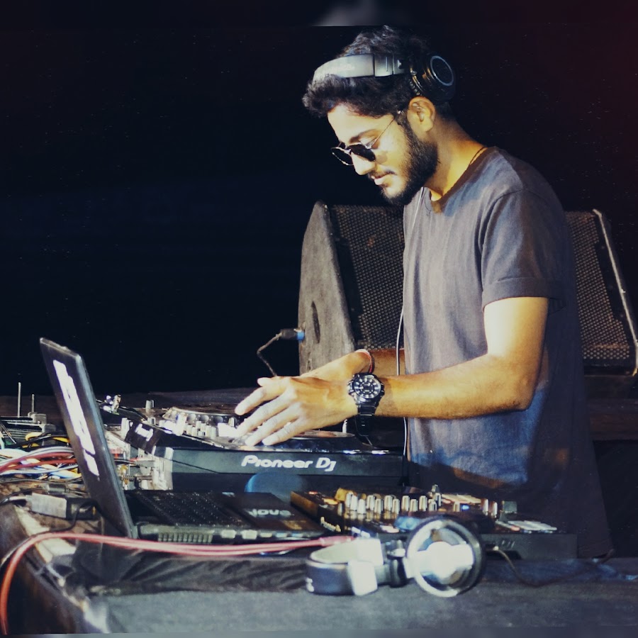 MJ DJ 《j》 - YouTube