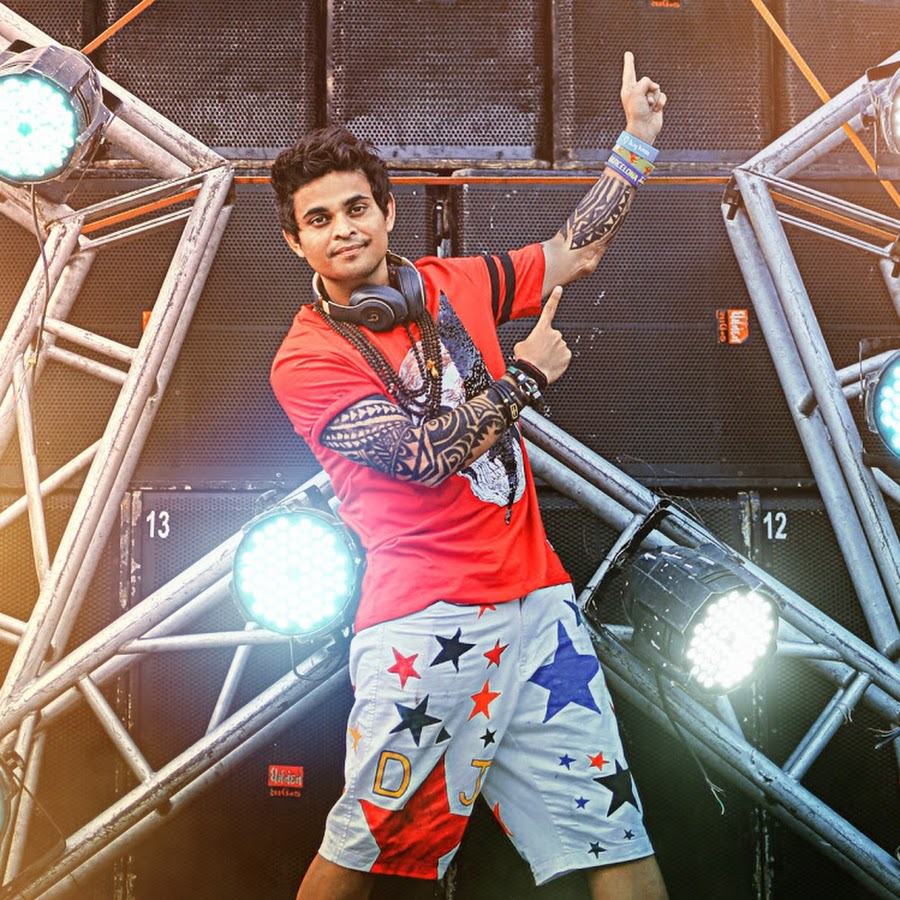 Khajur Bhai Vlogs - YouTube