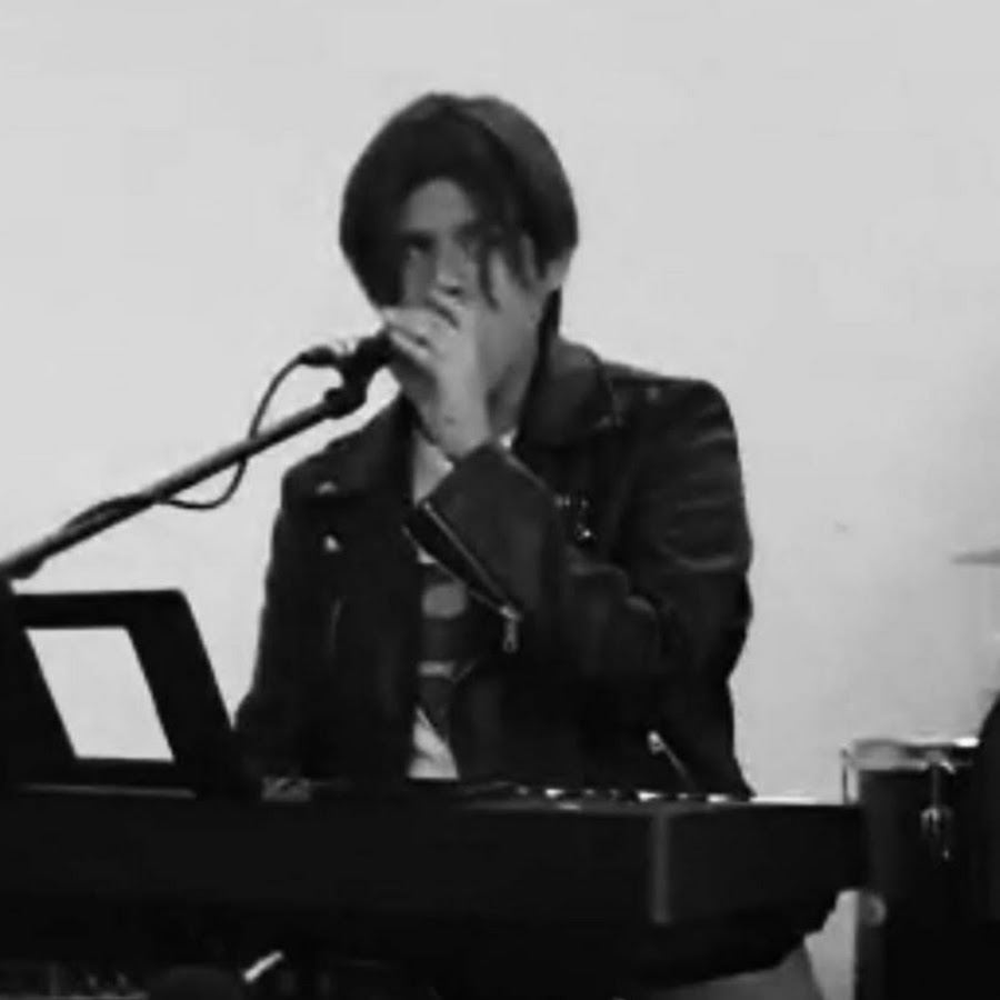 Luis Contreras - YouTube