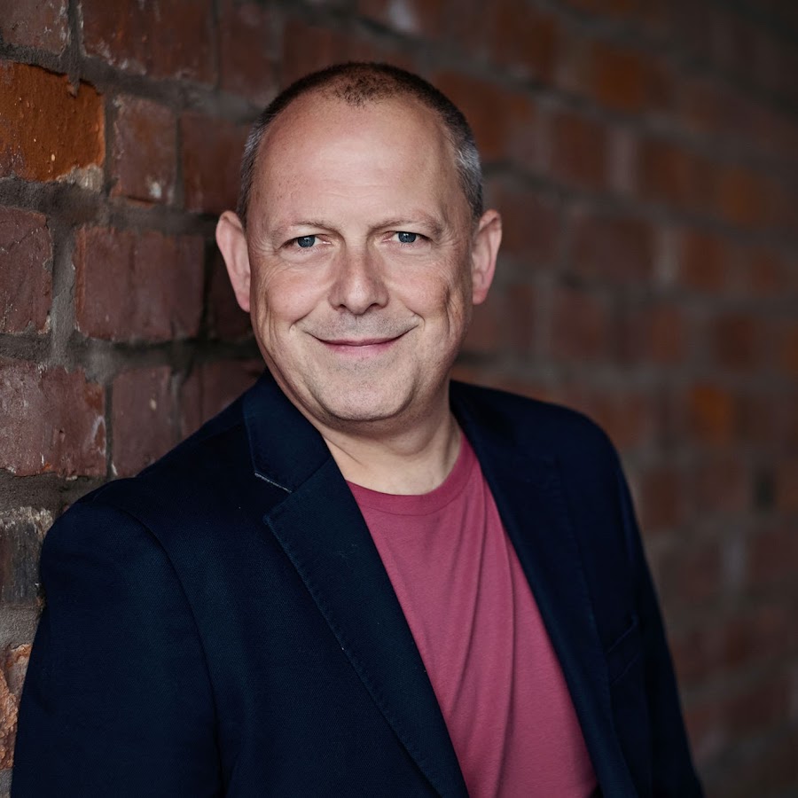 Roger Edwards Marketing TV - YouTube