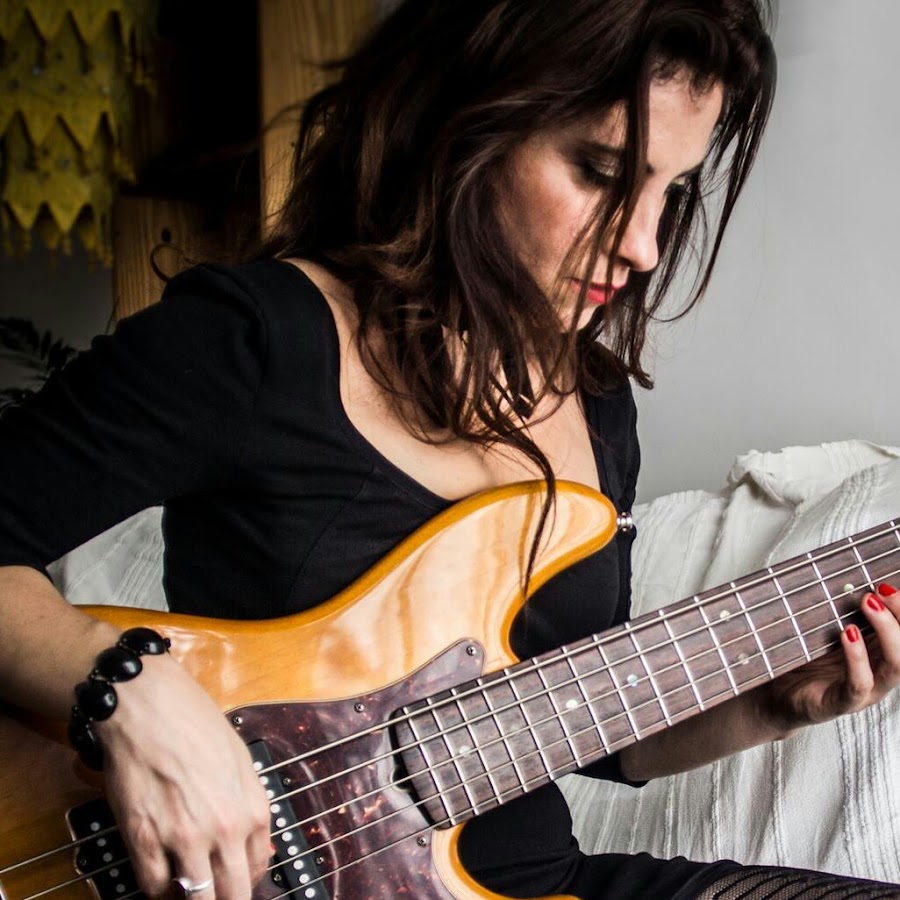 Laura Corazzina - YouTube