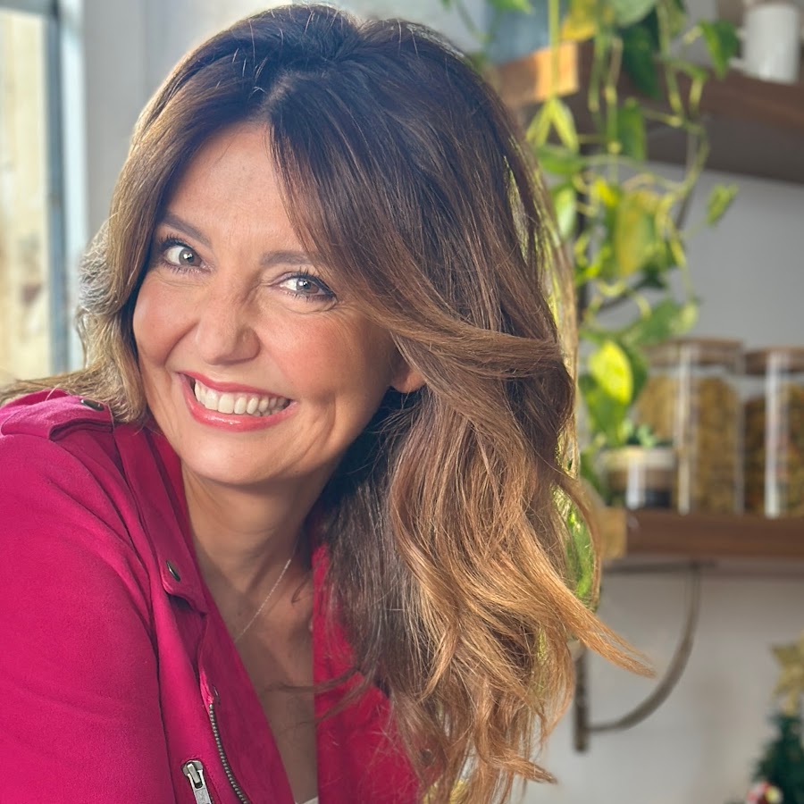 Carinne Teyssandier - YouTube