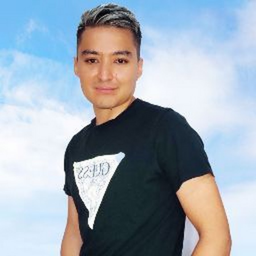 Edwin Molina - YouTube