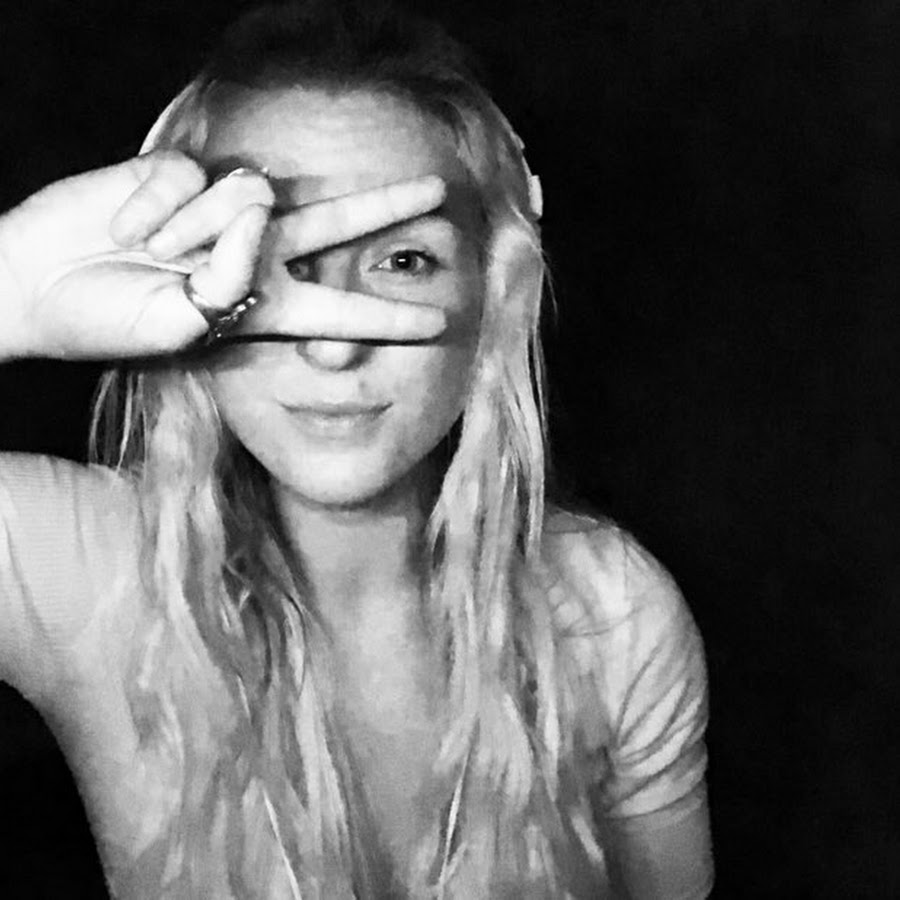 Zoë Day - YouTube