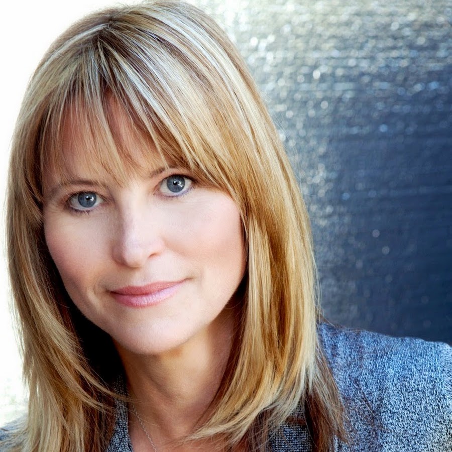 Crystal Carson as JULIA BARRETT - YouTube