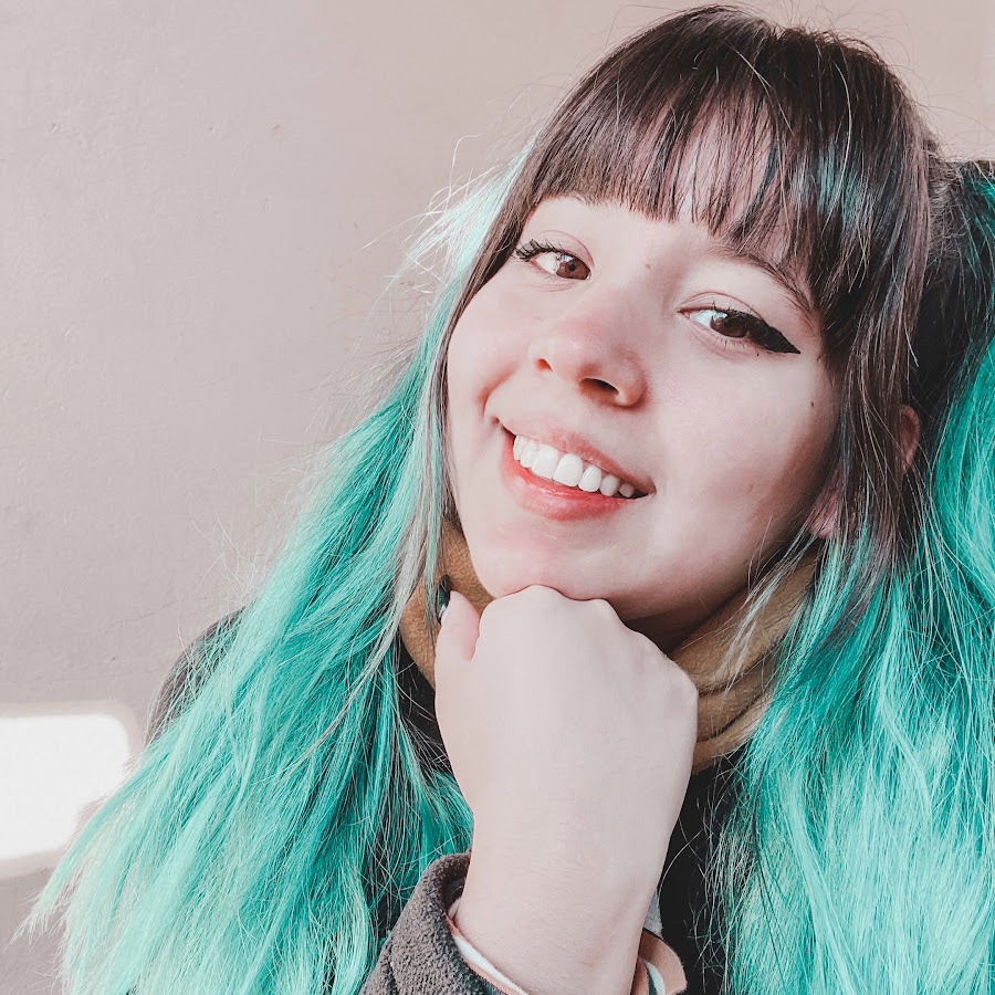 Alelí🍓 - YouTube