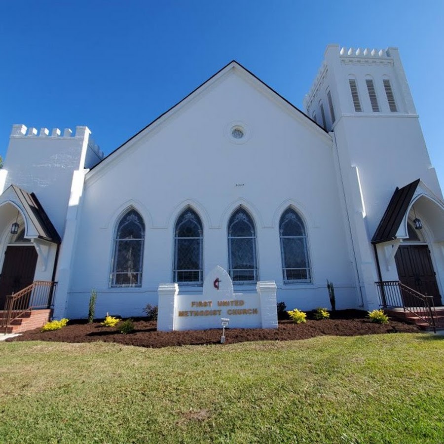 First United Methodist Church of Clinton, NC - YouTube