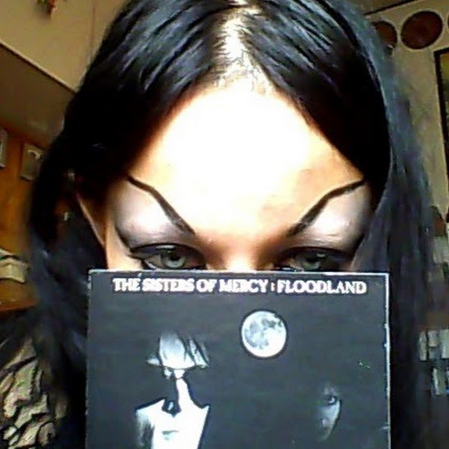 Luna La miah - YouTube