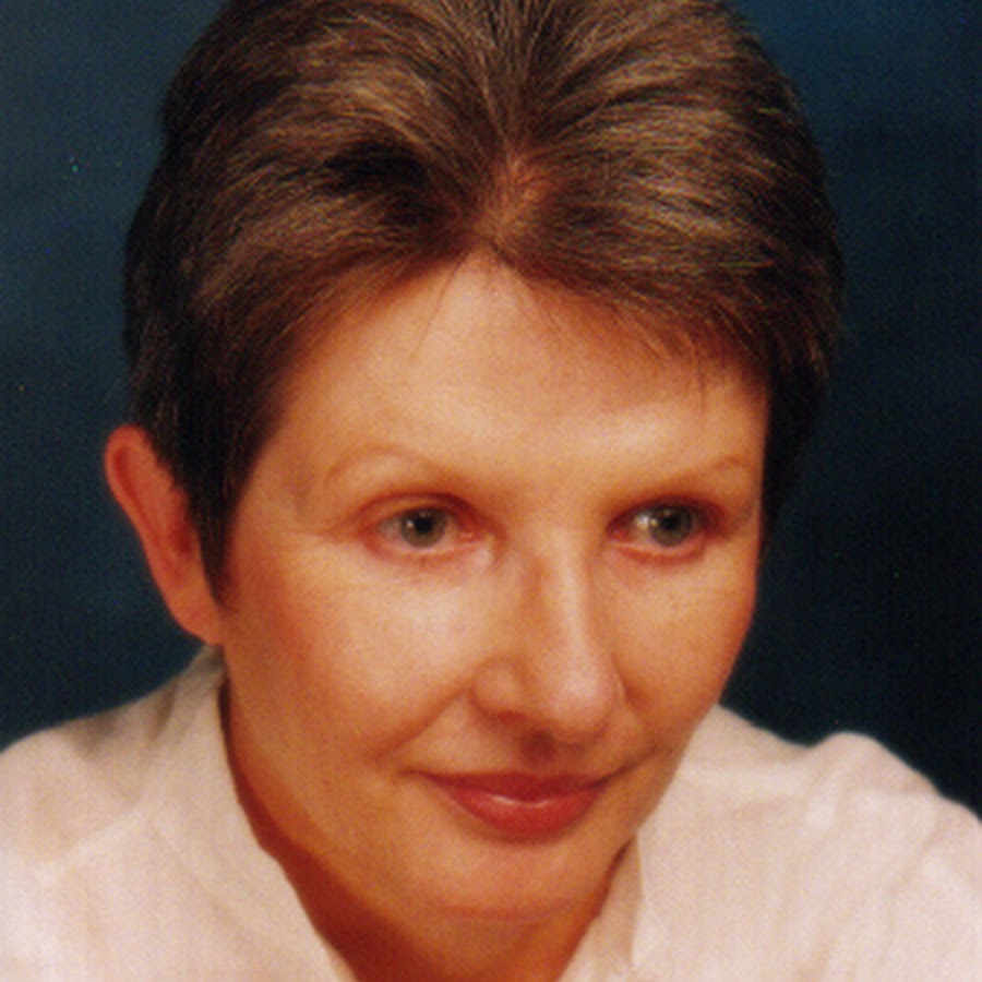 Angela Booth - YouTube