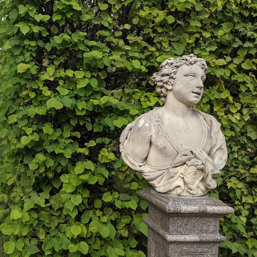 Yulia Sergeevna - YouTube