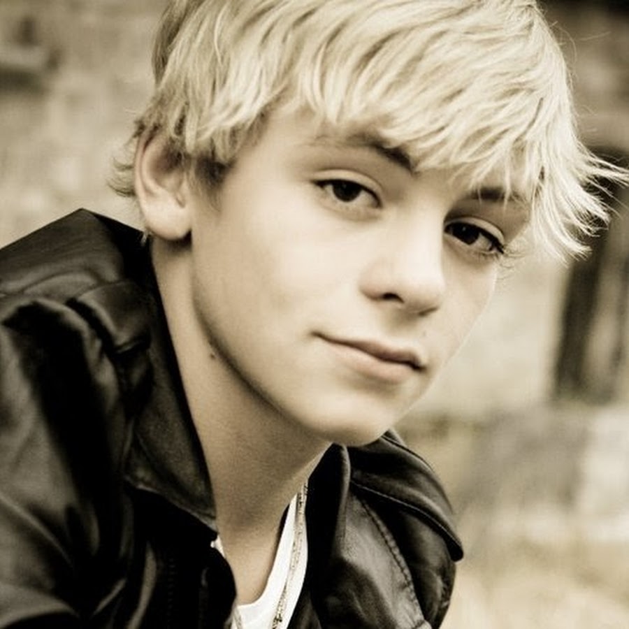 austin moon - YouTube